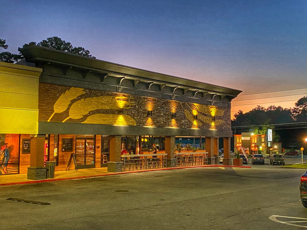 McCray's Tavern, Why I'll Be Back! - Talking With Tami