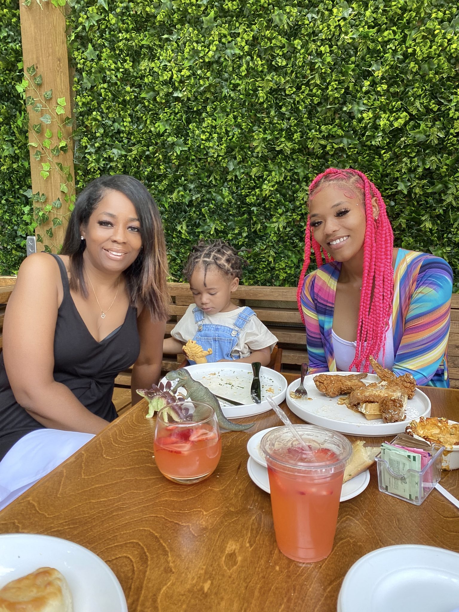 Feel Good Friday: Fun In The Sun - Talking With Tami