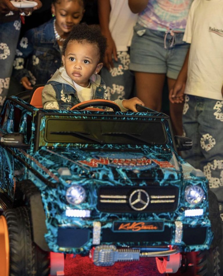 Rappers Cardi B & Hubby Offset Roll Out The Red Carpet For Son Wave's ...