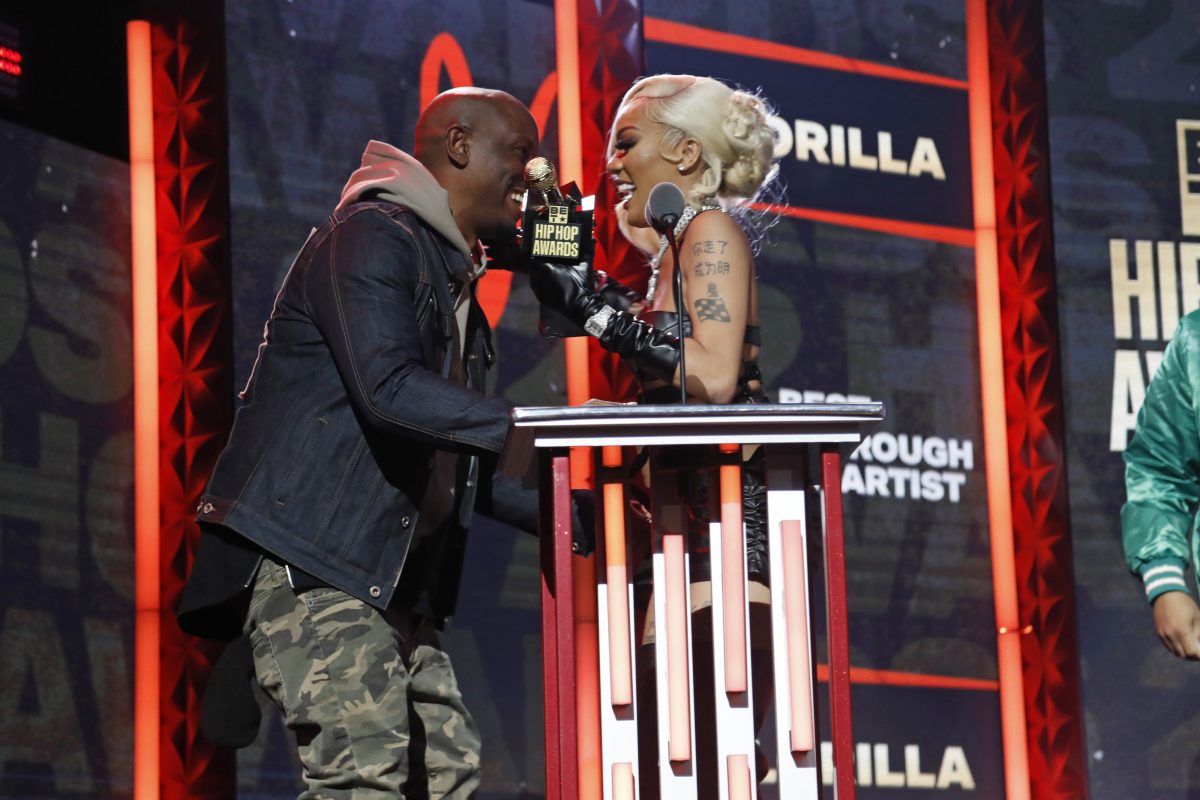 GloRilla Wins 'Best Breakthrough Hip Hop Artist' At BET Hip Hop Awards ...