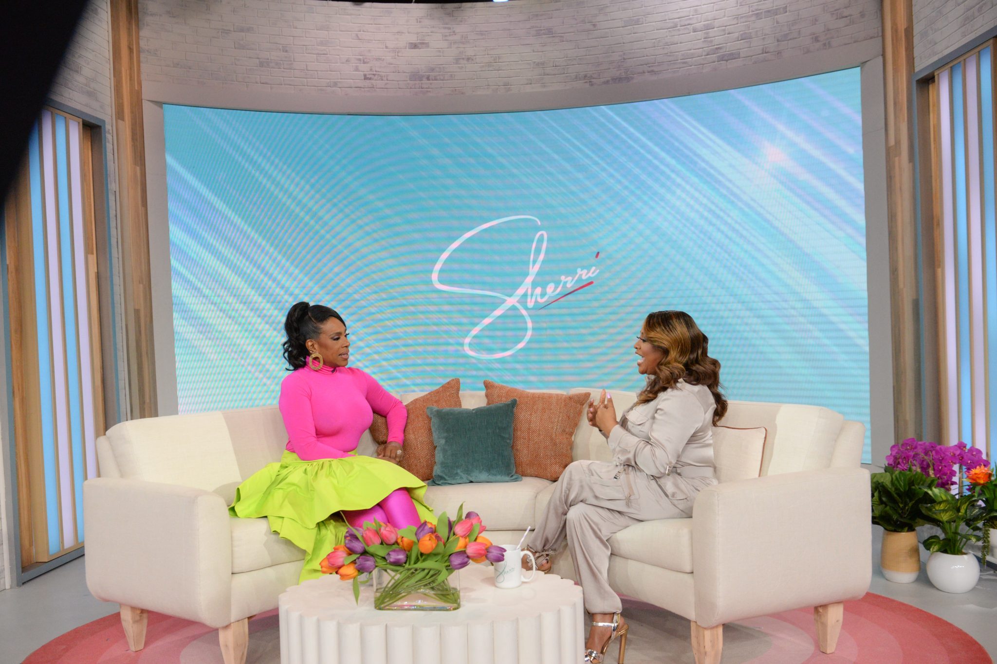 Emmy Winner Sheryl Lee Ralphs Stop By 'Sherri', Talks About How The ...