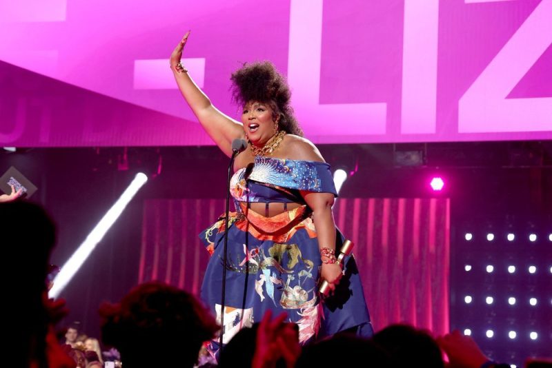 Lizzo Shares A Peek Inside Her New Home On 'Sunday Morning' - Talking ...