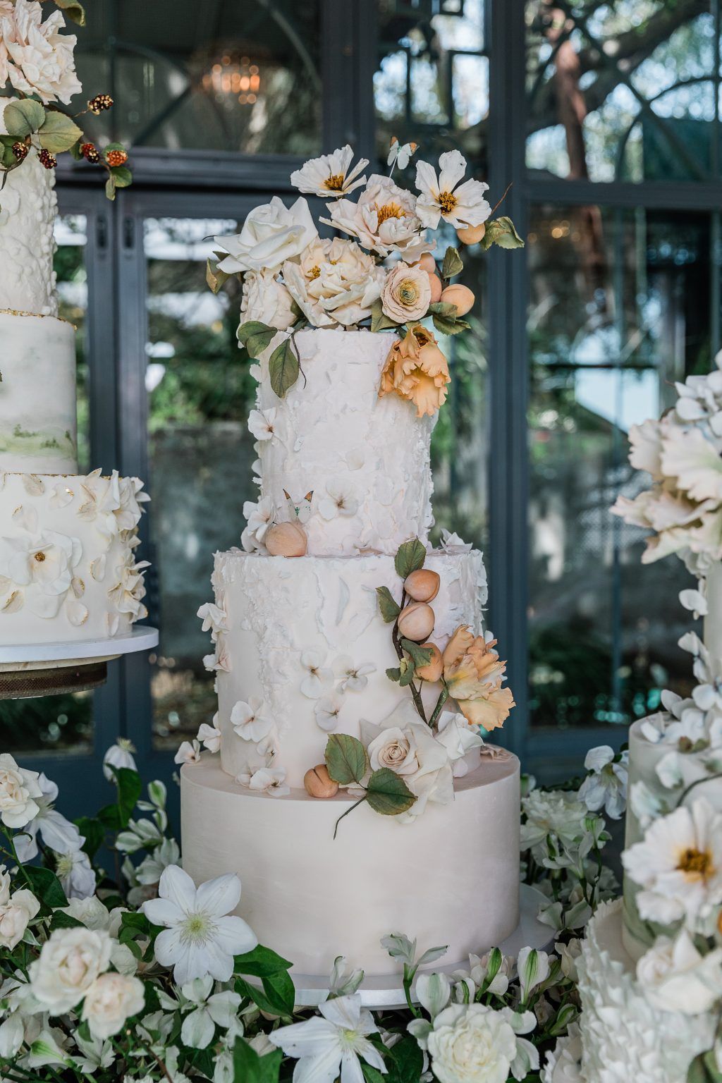 Wedding Trend: Fake Wedding Cake - Talking With Tami