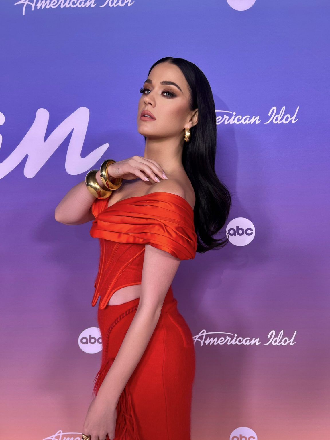 Wardrobe Breakdown: Katy Perry On 'American Idol Hollywood Week ...