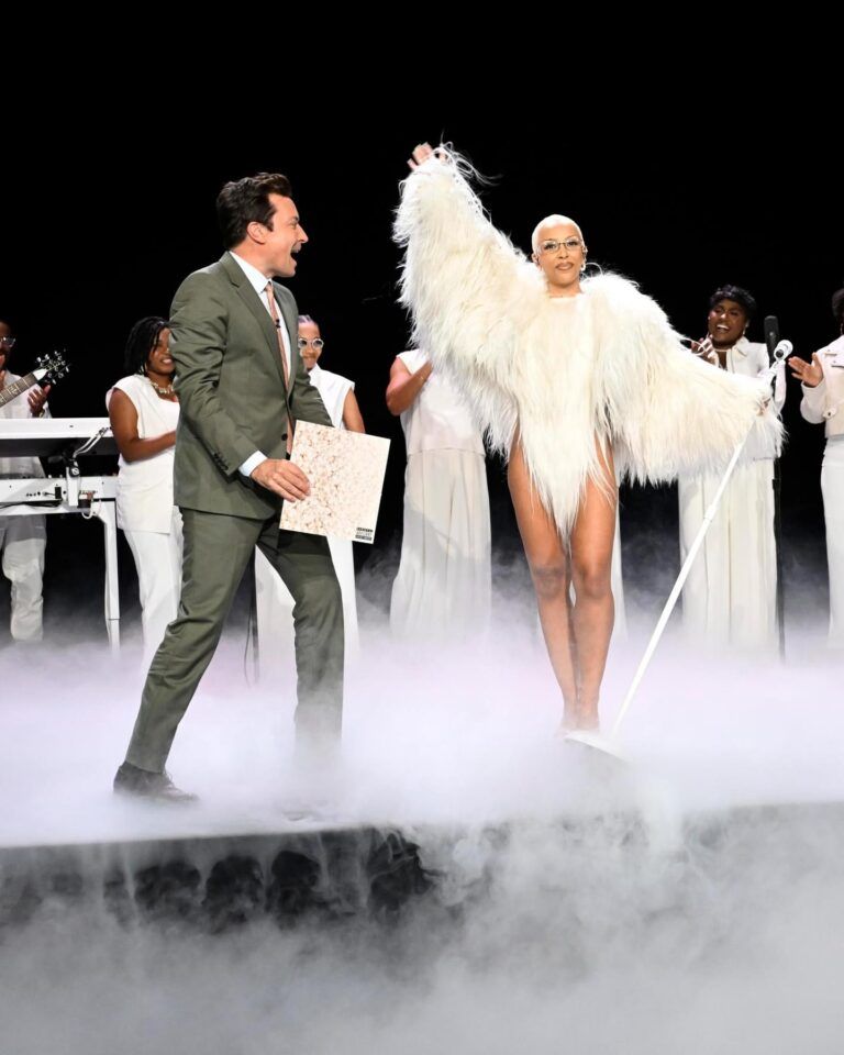 Doja Cat Puts Jimmy In Her Infamous Hairy Coachella Outfit And Teaches ...